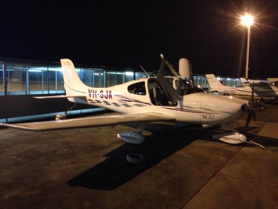 Robin Lowe – Plane Crazy Down Under